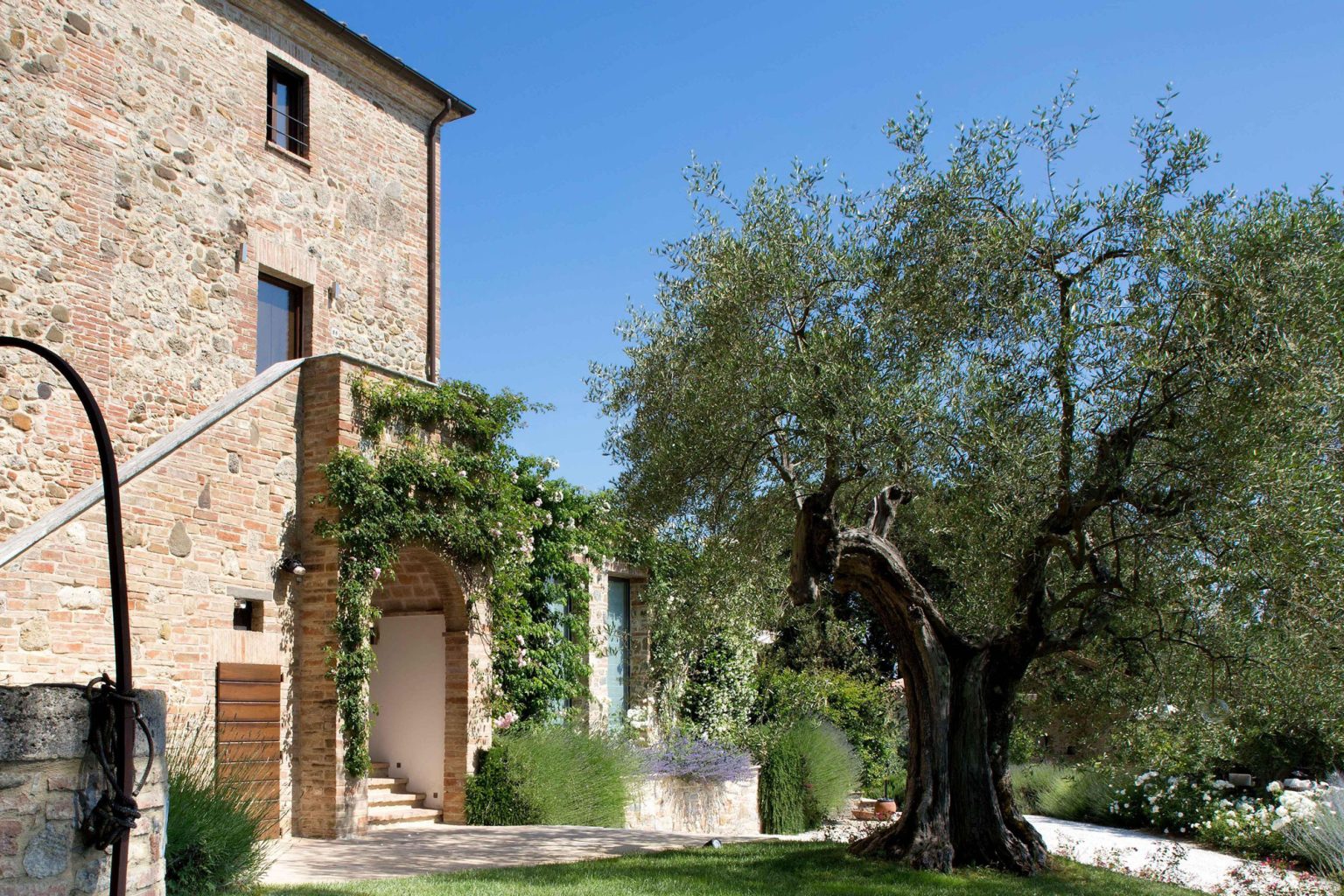 The 15 Best Luxury and Boutique Vineyard Hotels in Tuscany